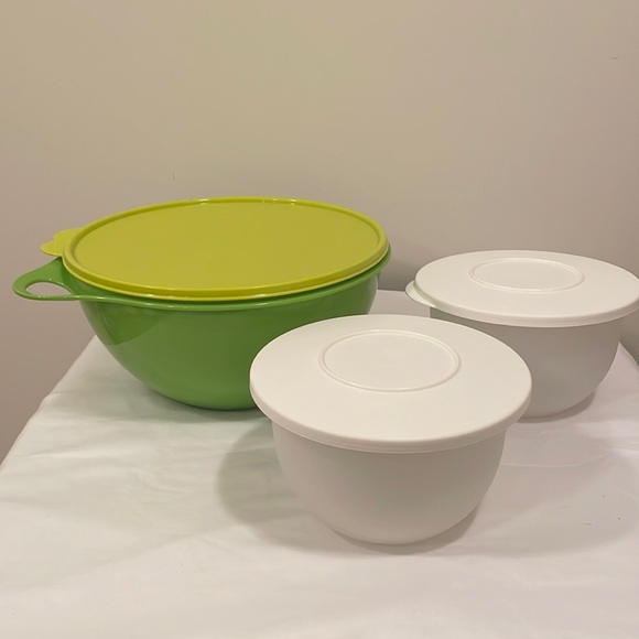 Tupperware | Kitchen | Set Of 3 Tupperware Bowls | Poshmark